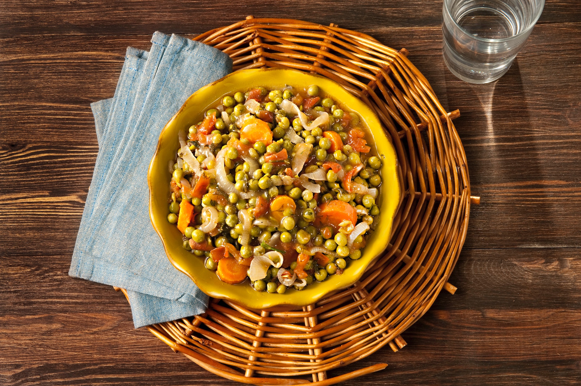 Peas with vegetables