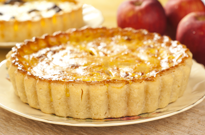 Horio's kitchen adventures: An apple pie's true story